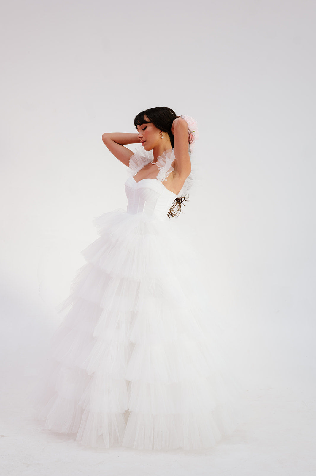 Kelly Gown - White (Pre-order) | Ava Gowns